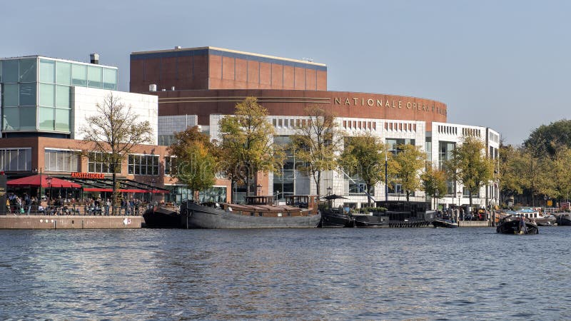 Stoperaaka De Nederlandse Nationale Opera & Het Ballet in Amsterdam ...