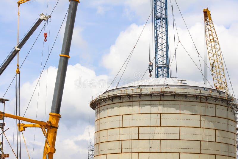 10,536 Oil Storage Tank Construction Stock Photos - Free & Royalty-Free ...
