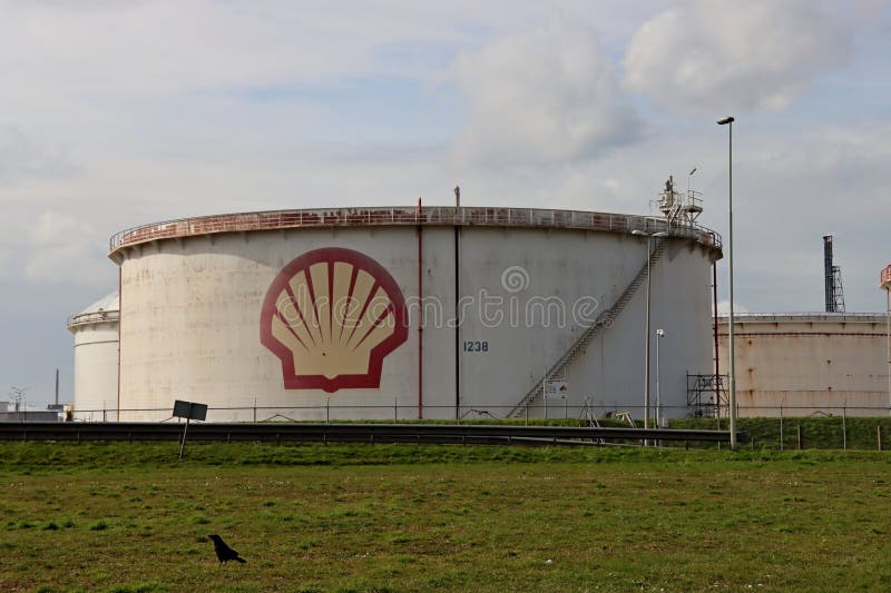 Storage Tanks at Shell in Pernis in the Port of Rotterdam Editorial ...