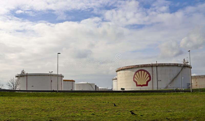Storage Tanks at Shell in Pernis in the Port of Rotterdam Editorial ...