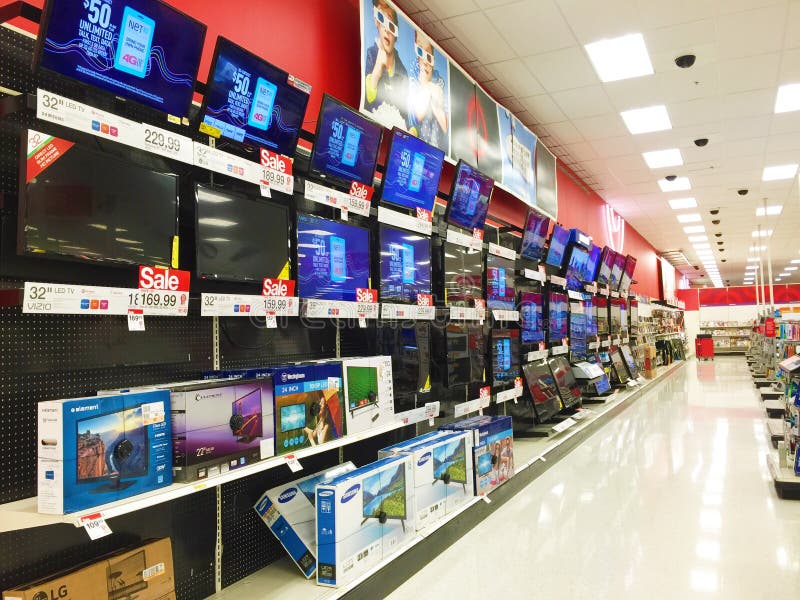 Store Aisle editorial image. Image of stars, chain, important - 68226505