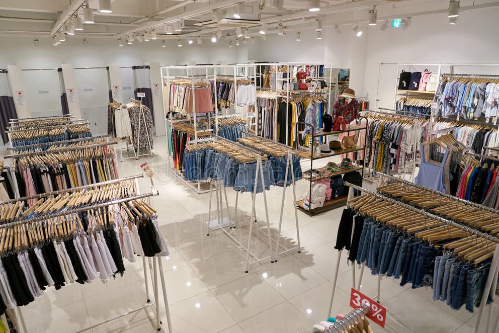 A store in Busan editorial photography. Image of clothes - 109056152
