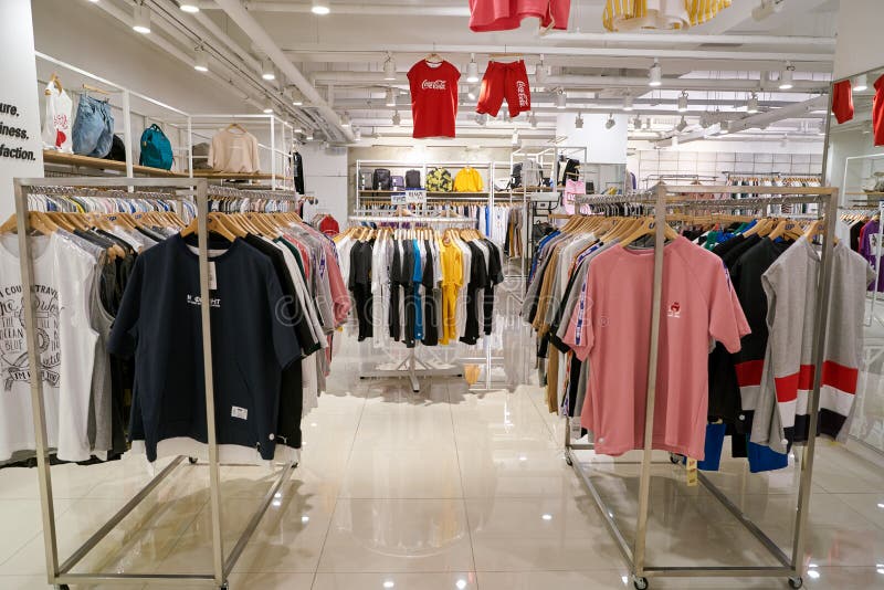 A store in Busan editorial stock image. Image of color - 109056224