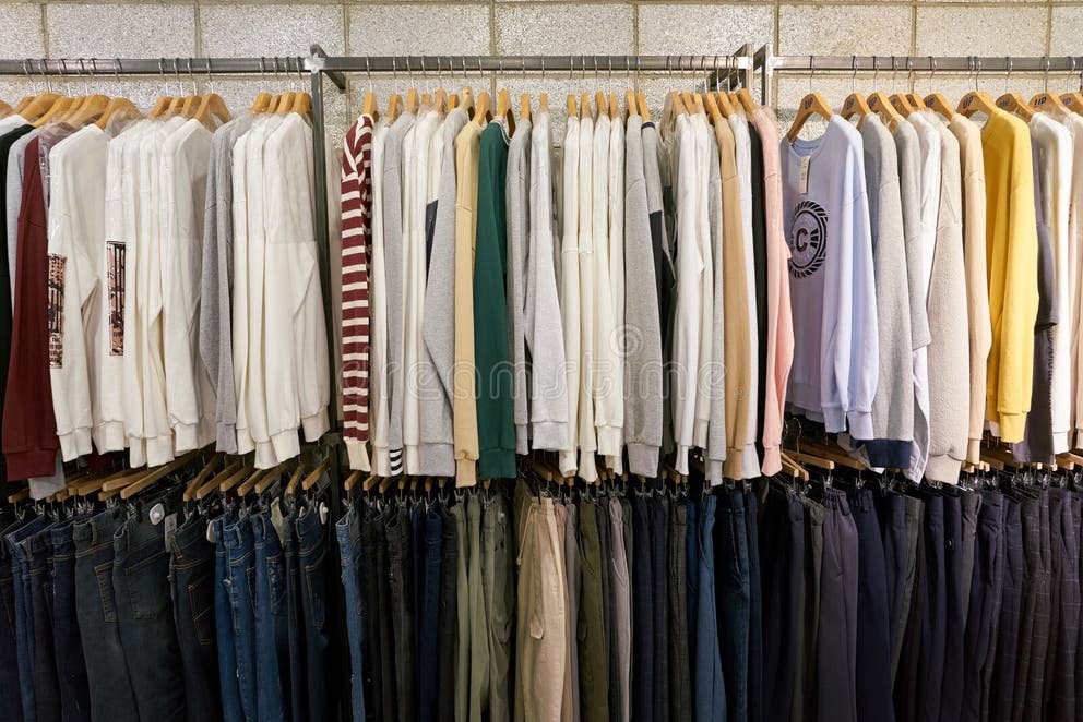 A store in Busan editorial stock image. Image of clothingretail - 109294079