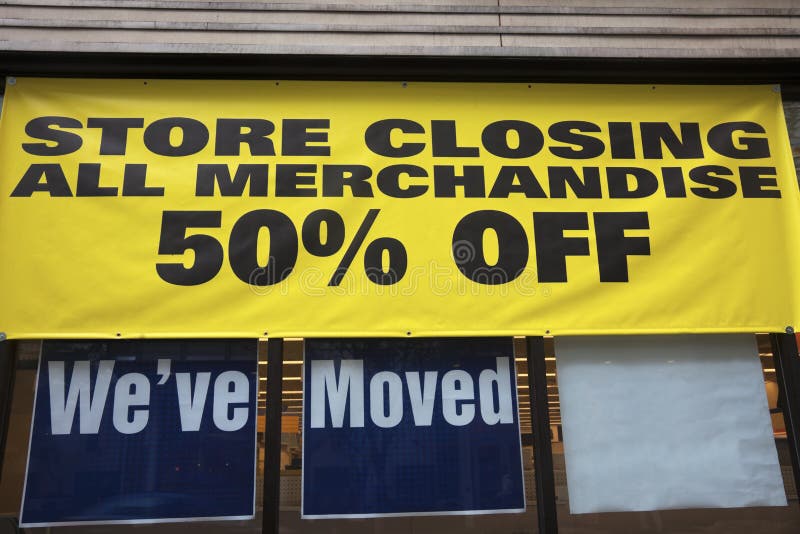 Hurricane Irene Closing editorial image. Image of manhattan - 20895475