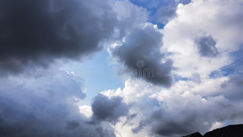 Storm Clouds Forming Over Devon Stock Photo - Image of horizon, thunder ...