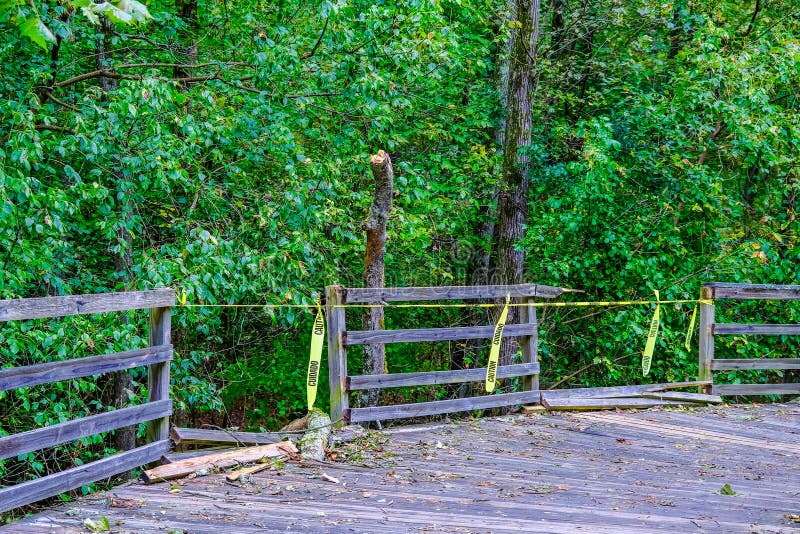 Broken Railing on Walkway stock image. Image of dangerous - 164941753