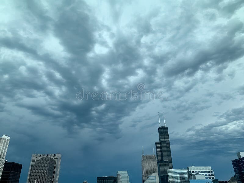 Storm Rolling in Over Chicago Skyscrapers Against a Dramatic Sky Stock ...