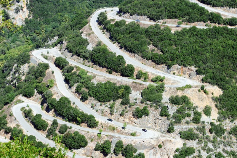 Strada della montagna immagine stock. Immagine di montagna - 227451