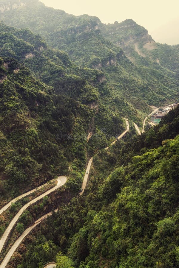 Strada Di Bobina Della Montagna Di Tianmen Fotografia Stock - Immagine ...
