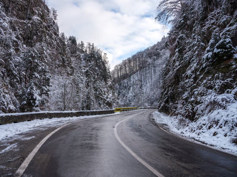 Strada Principale Di Transfagarasan in Romania Immagine Stock ...