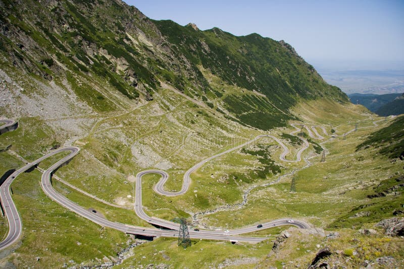 Strada Rumena Superba Della Montagna Fotografia Stock - Immagine di ...