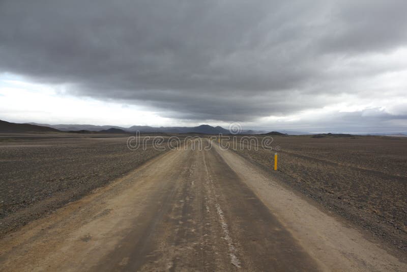 Strada ruvida fotografia stock. Immagine di vuoto, desolato - 29773496