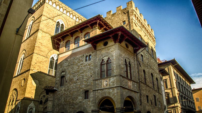 Strade Di Firenze, Italia Edificio Storico Al Centro Di Firenze ...