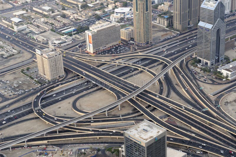 Strade Principali Del Dubai Fotografia Stock - Immagine di strada ...