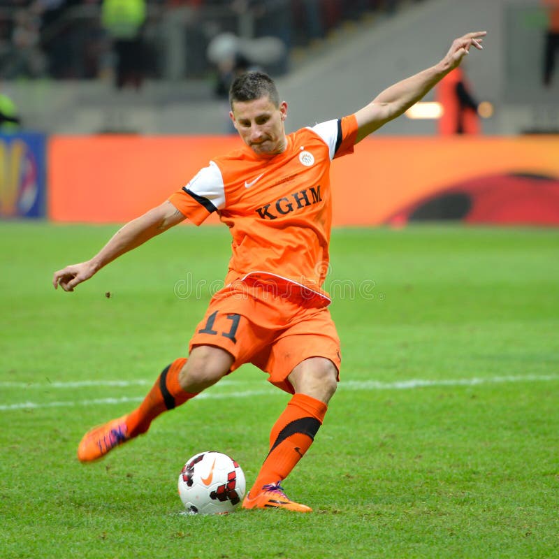 Straff redaktionell arkivfoto. Bild av liga, gräs, europa - 40363853