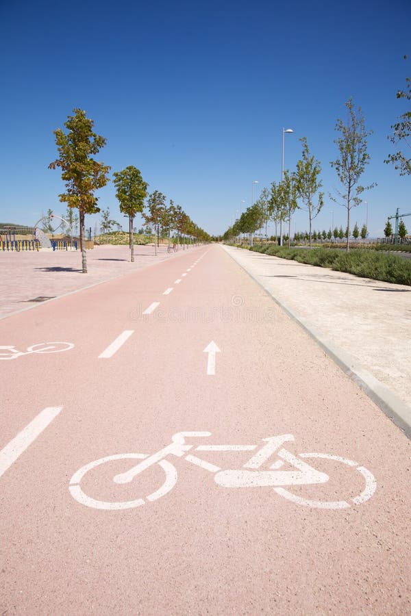 Straight bikeway stock image. Image of advice, road, indication - 22417589