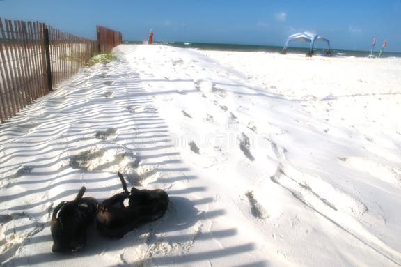 Strand stockbild. Bild von stühle, entspannung, reise - 2598481