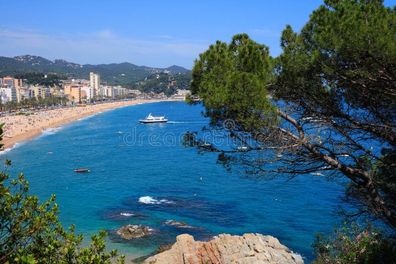 Strand Lloret De-Mrz (Costa Brava, Spanien) Stockfoto - Bild von strand ...