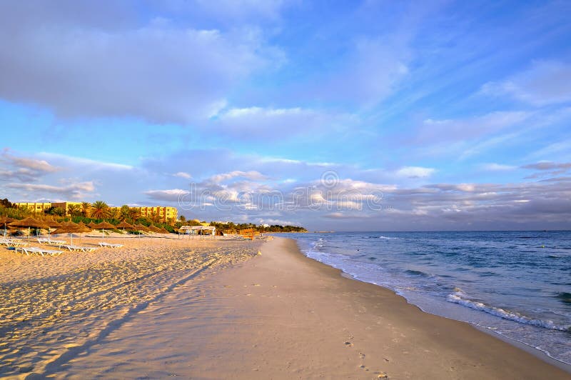 Strand in Sousse, Tunesien stockbild. Bild von küste - 17237067