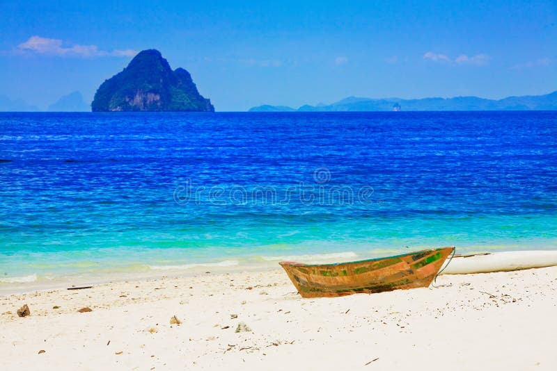 Stranded on island stock photo. Image of sand, turquoise - 3661284