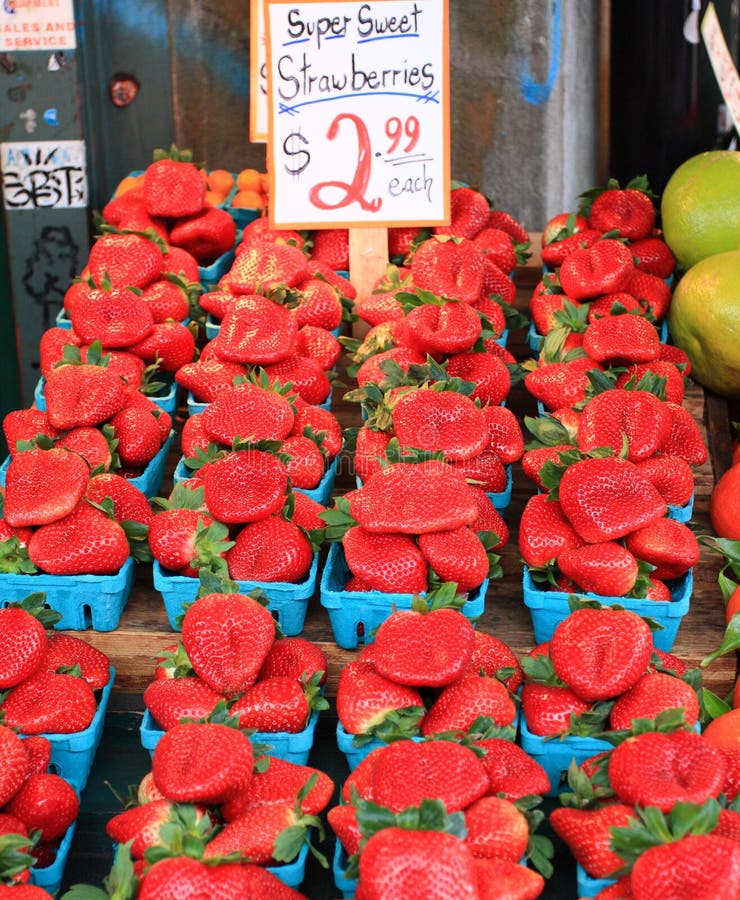 Straw berries stock image. Image of trade, sweet, agriculture - 13253929