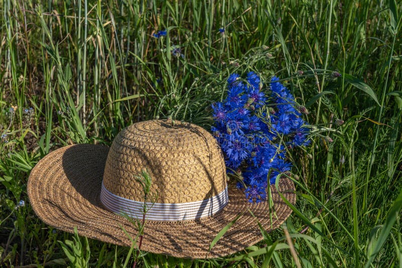 A Straw Cap with Rye Bouquet Stock Image - Image of blue, bouquet ...