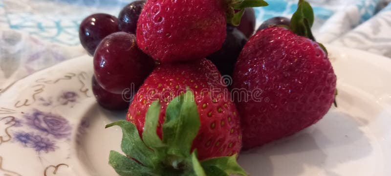Strawberries and Grapes on a Plate Stock Image - Image of cuisine ...