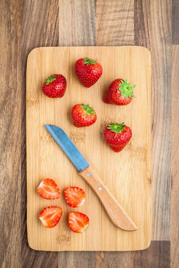 Strawberries Knife Chopping Board Stock Image - Image of brown, fruit ...