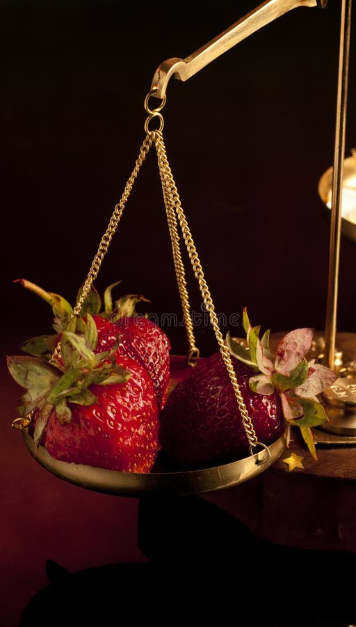 Strawberry on Balance Scale Stock Image - Image of equal, measurement ...