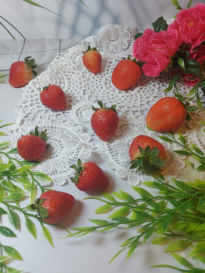 The Strawberry Cake on the Plate. Stock Image - Image of breakfast ...