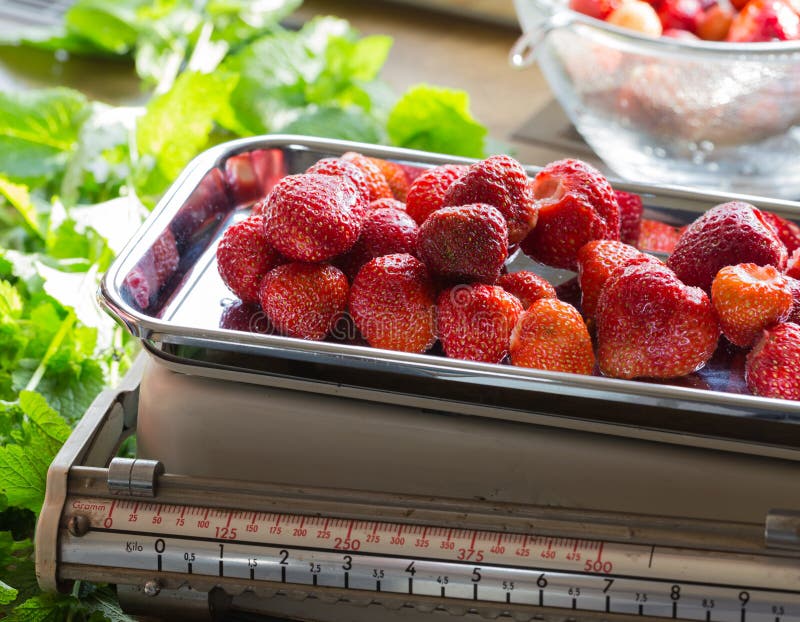 Weigh of Strawberries on Digital Kitchen Scales Stock Image - Image of ...