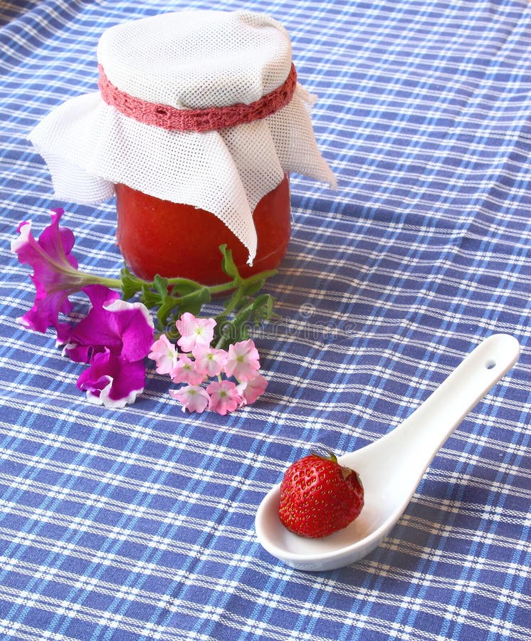 Strawberry and Jar of the Strawberry Cooking Stock Image - Image of ...