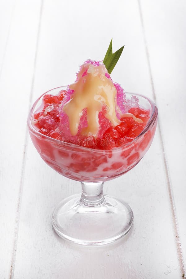 Strawberry Ruby Ice (es Merah Delima) Stock Image - Image of merah ...