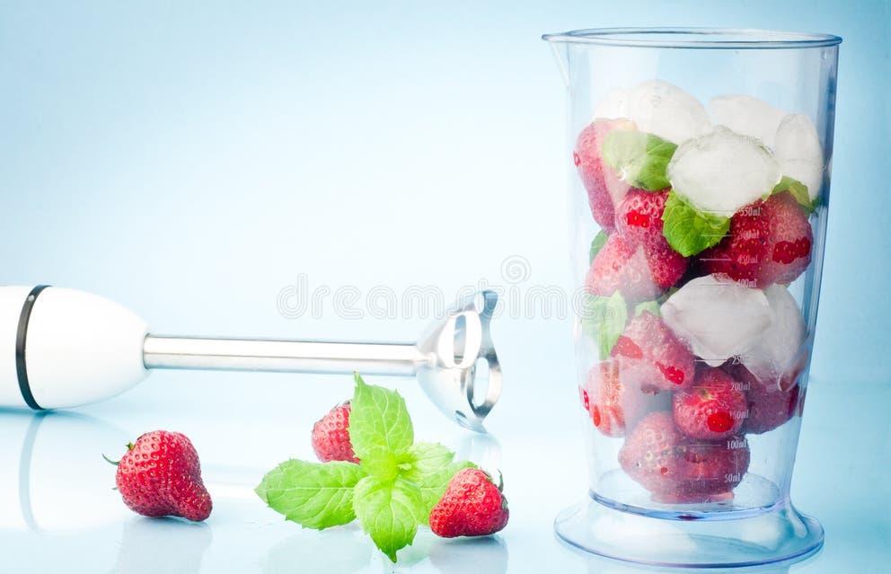 Strawberry smoothie stock image. Image of smooothie, berry - 31686533
