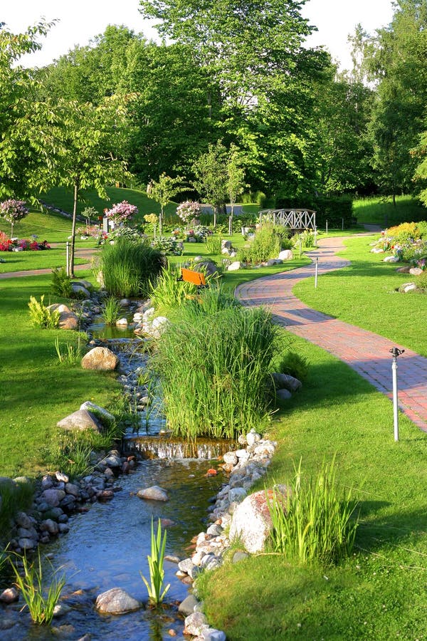 Stream in a beautiful park stock image. Image of rivers - 9998051