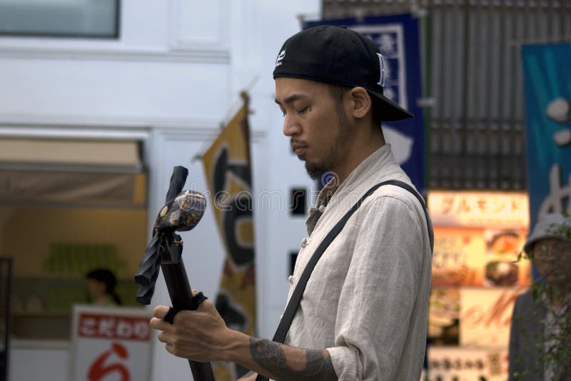 Street Busker, Kyoto, Japan Editorial Stock Image - Image of human ...