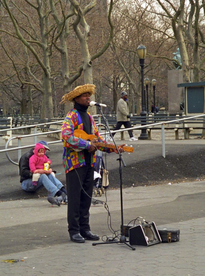 Street Busker, New York, USA Editorial Photography - Image of state ...