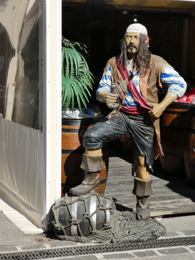 Street, Costume Picture. Image: 134765461