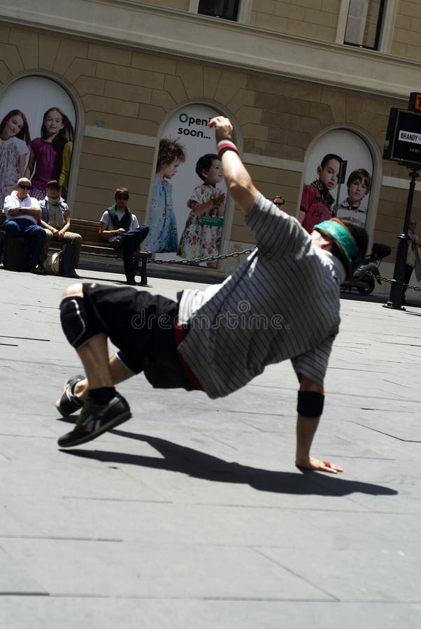 Street Dancer editorial photo. Image of modern, entertainment - 31060856
