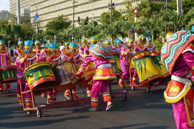 Street-dancers-in-huge-drums Editorial Photography - Image of manila ...