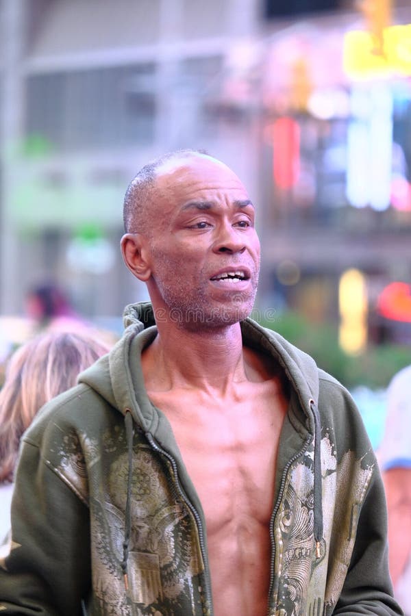 Street Hustler in Times Square Editorial Photo - Image of people ...