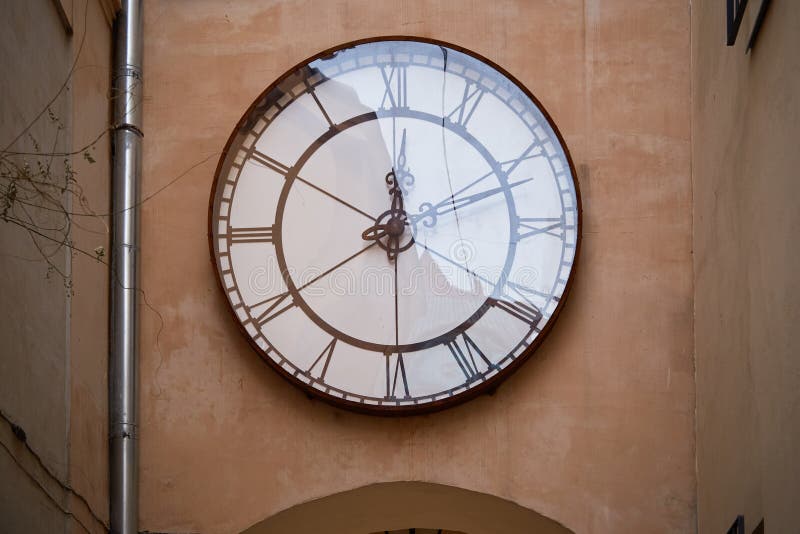 Street Large Round Wall Clock Stock Photo - Image of clock, white ...