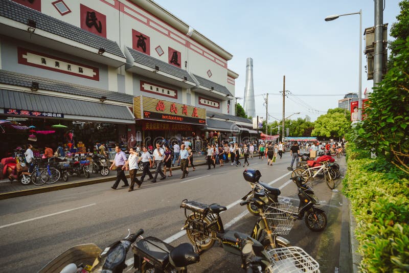 Street Life in Shanghai, China Editorial Photo - Image of street ...