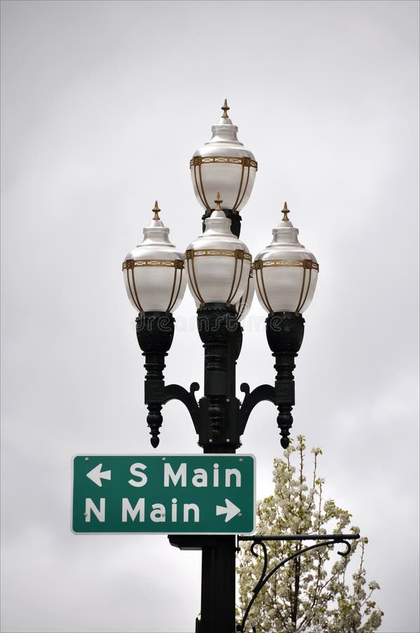 Street Lights stock image. Image of bulbs, electric, south - 9955647