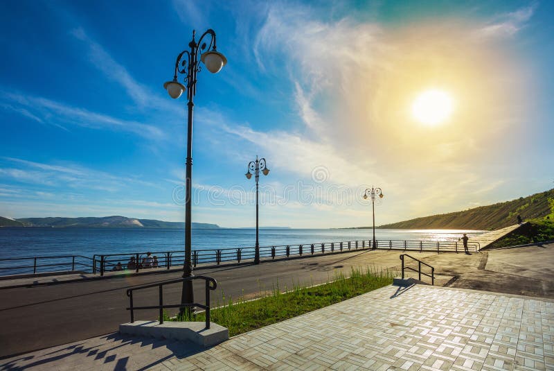 Street Lights on the Promenade of Great River Stock Image - Image of ...