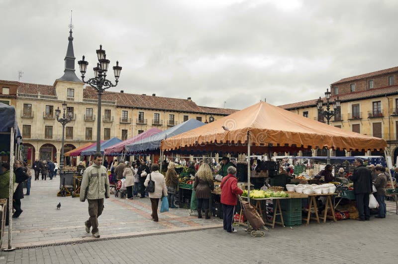 Street Market. Leon editorial photography. Image of leon - 29134197