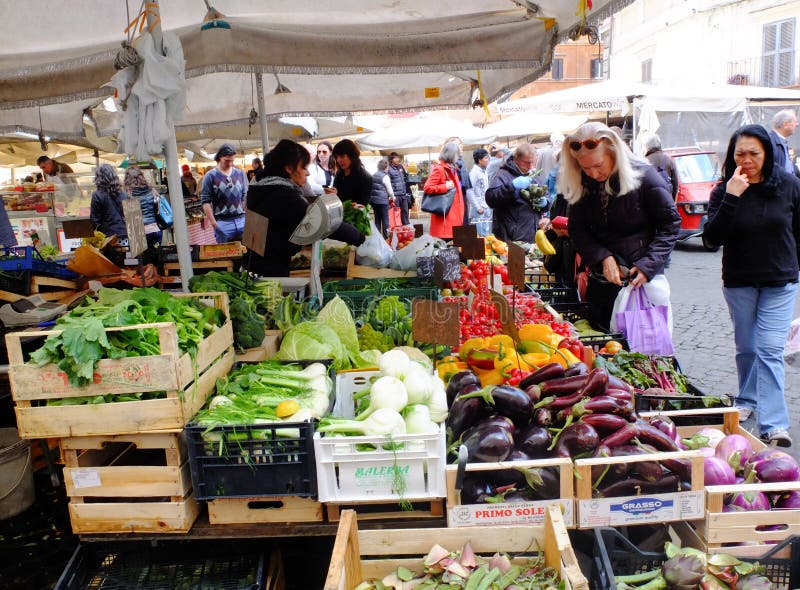 Street Market in Rome, Italy Editorial Stock Image - Image of grocery ...