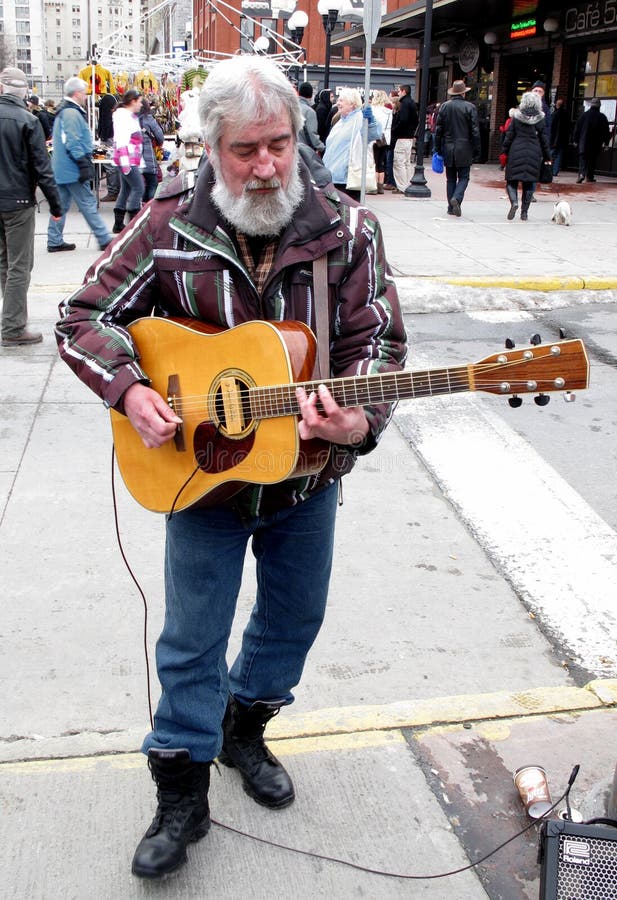 Ottawa Busker Festival editorial photography. Image of weekend - 20597252