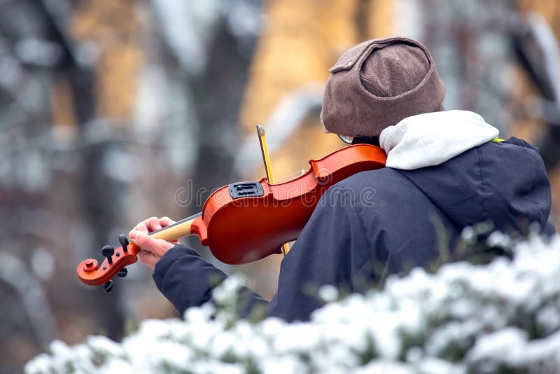 Street Musician Playing the Violin. Musical Creativity Stock Image ...